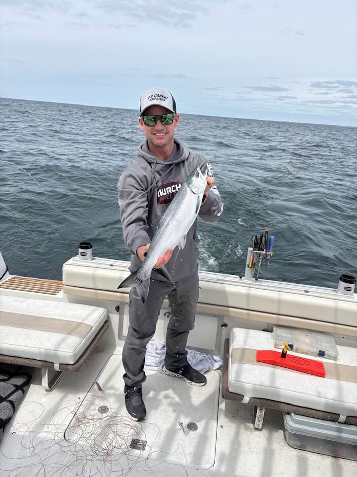 Lake Michigan Salmon/Trout Fishing In Muskegon