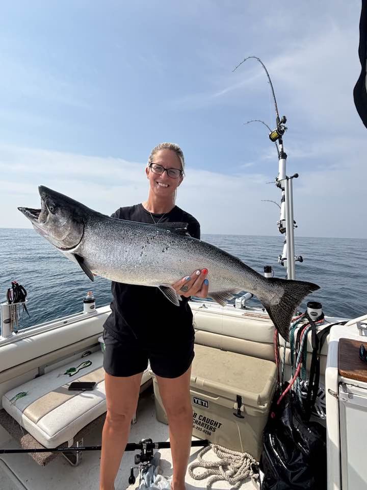 Lake Michigan Salmon/Trout Fishing In Muskegon